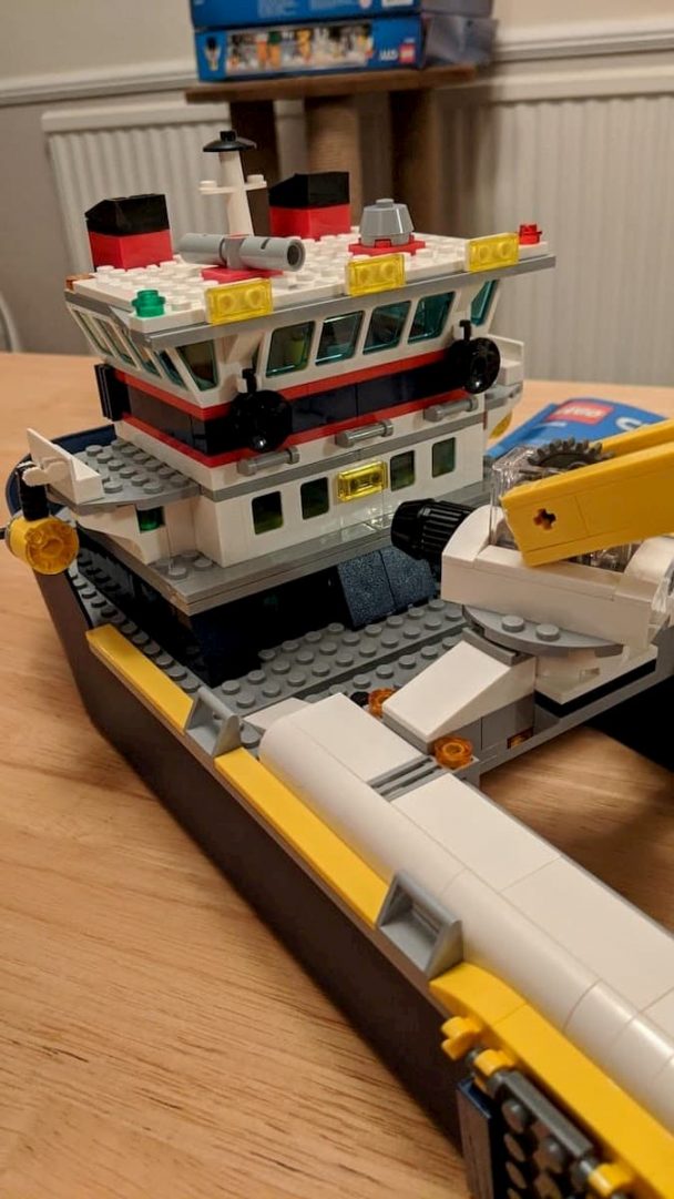 LEGO City 60266 Ocean Exploration Ship Review - That Brick Site
