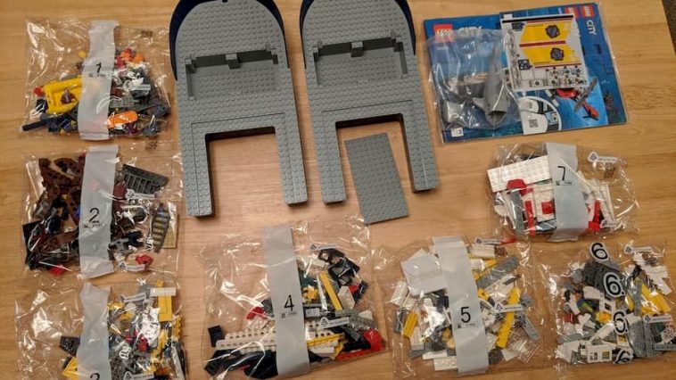 LEGO City 60266 Ocean Exploration Ship Review - That Brick Site