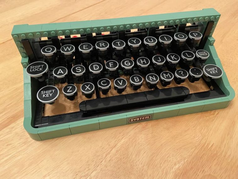 LEGO Ideas 21327 Typewriter Review - That Brick Site