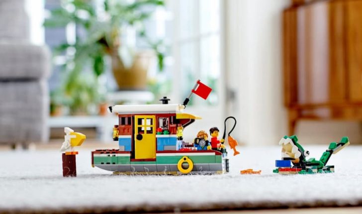 Spend Over £170 and Get LEGO Creator 31093 Riverside Houseboat Free ...