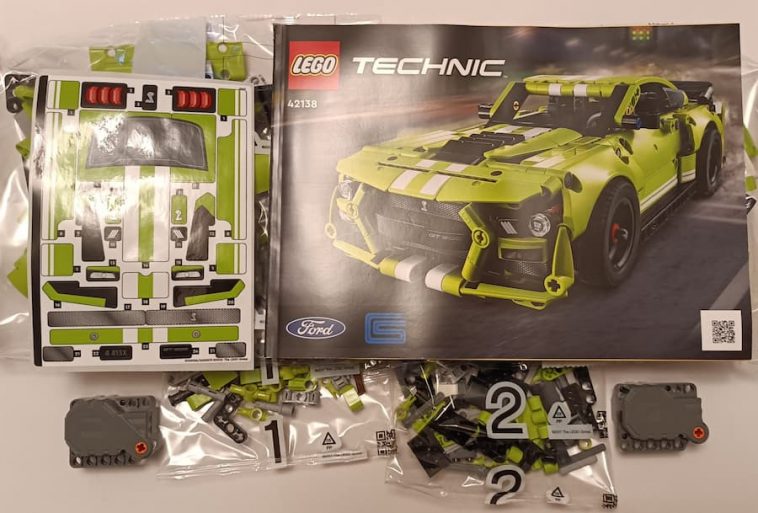 LEGO Technic 42138 Ford Mustang Shelby GT500 Review - That Brick Site