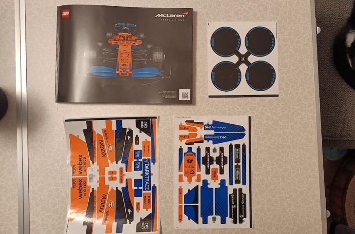 LEGO Technic 42141 McLaren Formula 1 Race Car Review