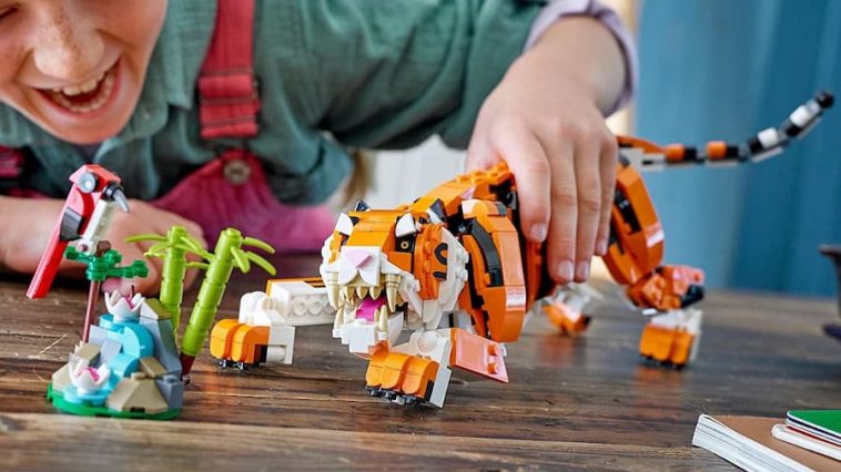 LEGO 40491 Year of the Tiger Review - That Brick Site