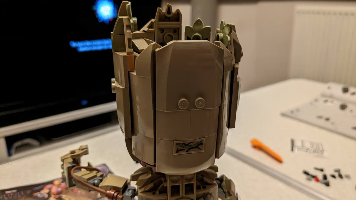 LEGO Marvel 76217 I am Groot Review - That Brick Site