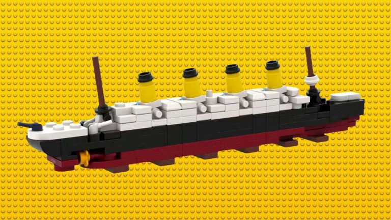 This tiny Lego HMS Titanic is weirdly adorable