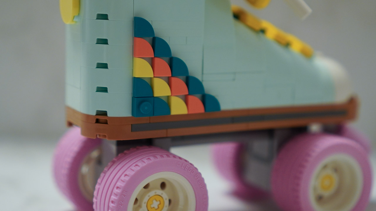 Lego Creator 3-in-1 31148 Retro Roller Skate review - That Brick Site