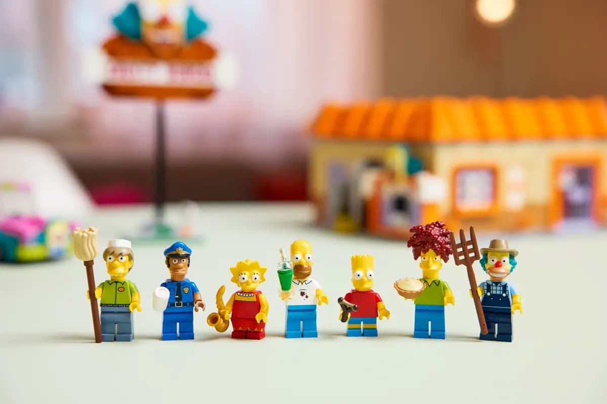 Lego's The Simpsons range is finally coming back, with Krusty Burger ...